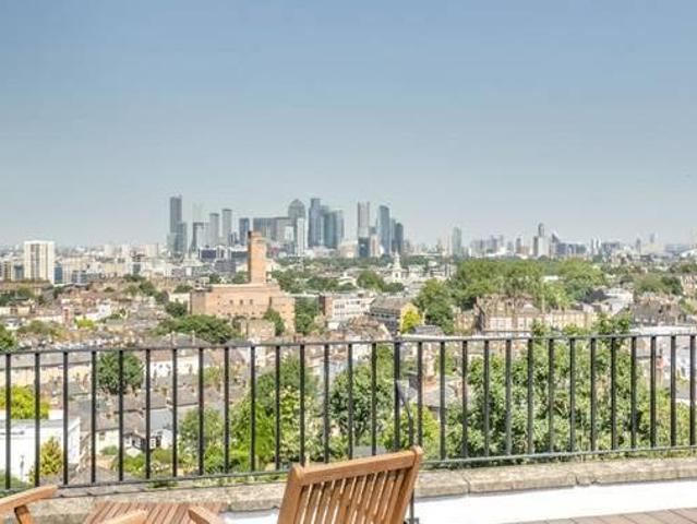 5 bedroom terraced house for sale in Westgrove Lane London SE10 SE10
