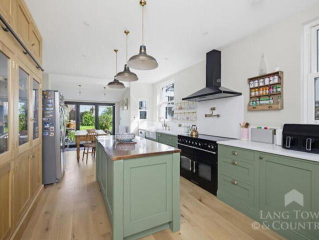 5 bedroom terraced house for sale in Whiteford Road, Mannamead, Plymouth, PL3