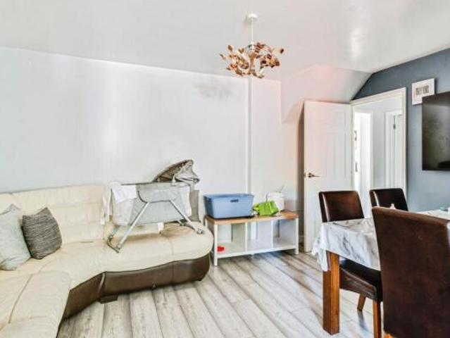 5 bedroom terraced house for sale in Wingate Close, Oxford, OX4