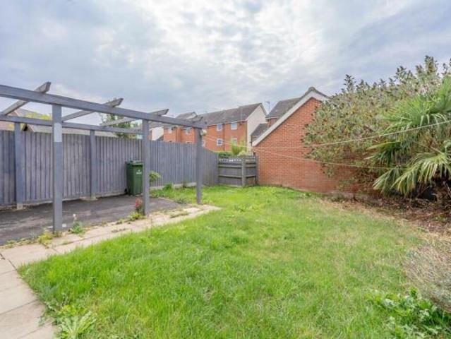 5 bedroom terraced house for sale in Tiree Court, Newton Leys, Milton Keynes, MK3