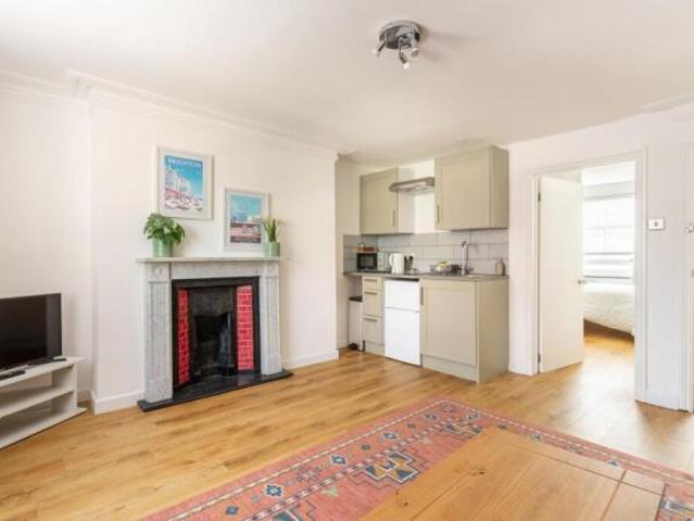 5 bedroom terraced house for sale in Upper Rock Gardens, Brighton, BN2