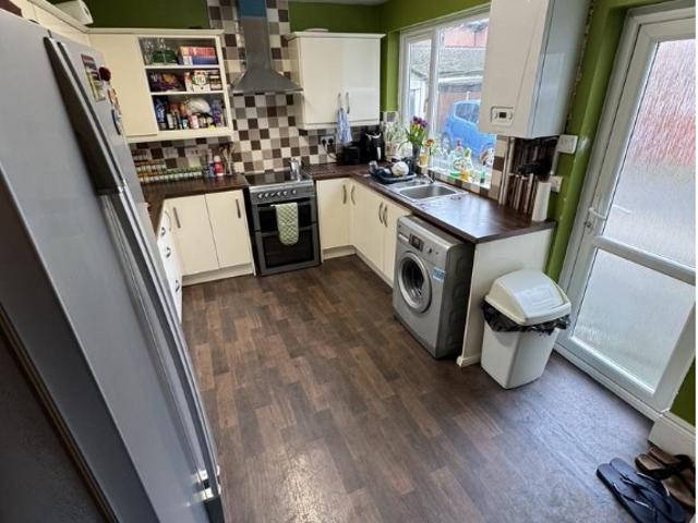 5 bedroom Terraced House To Let