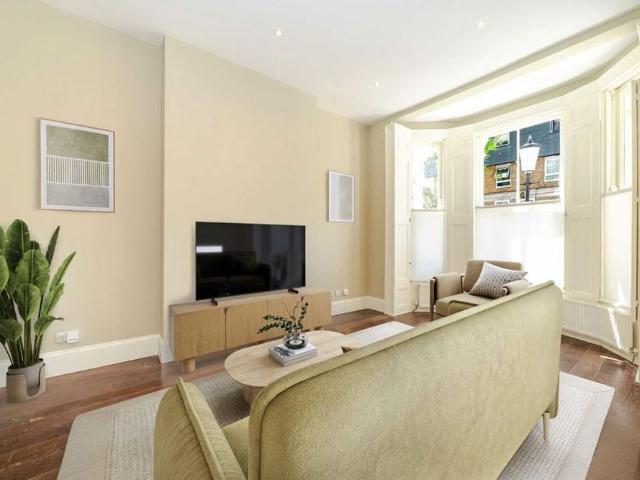 5 bedroom terraced house to rent