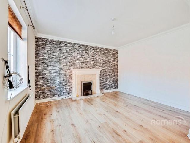 5 bedroom terraced house to rent