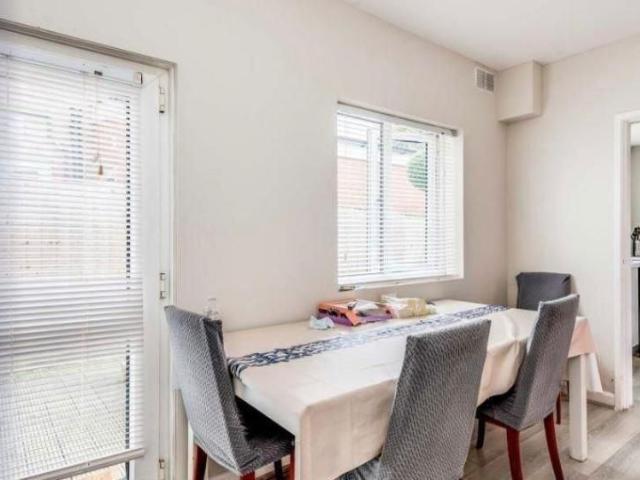 5 bedroom terraced house to rent