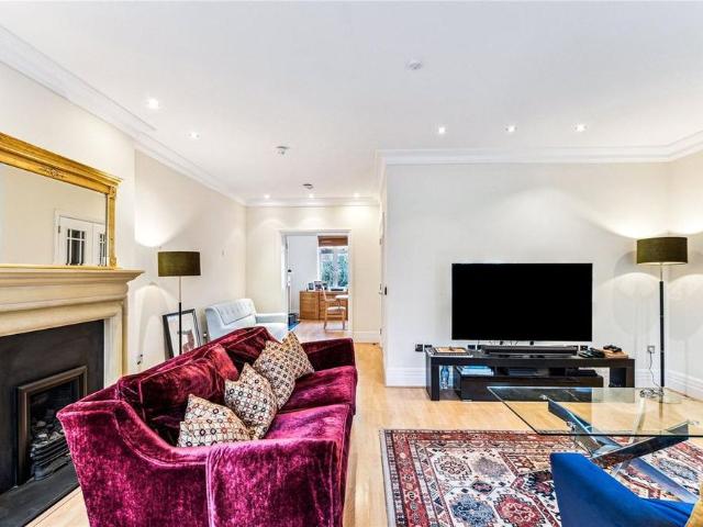 5 bedroom terraced house to rent