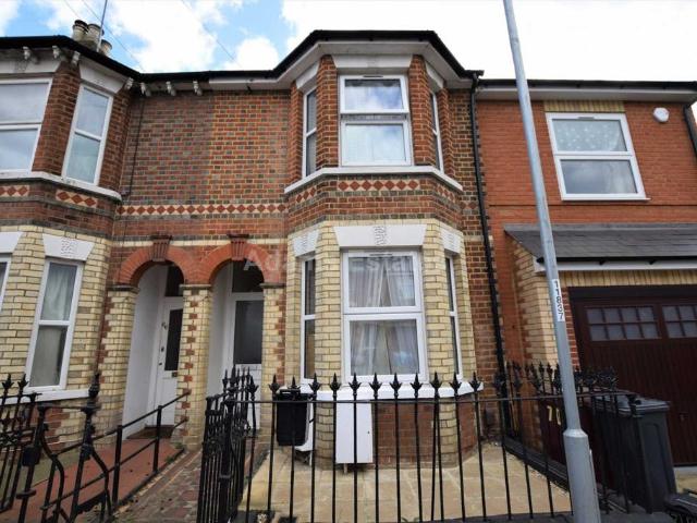 5 bedroom terraced house to rent