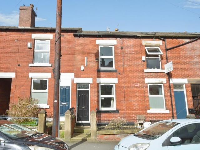 5 bedroom terraced house to rent