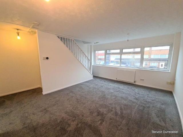 5 bedroom terraced house to rent