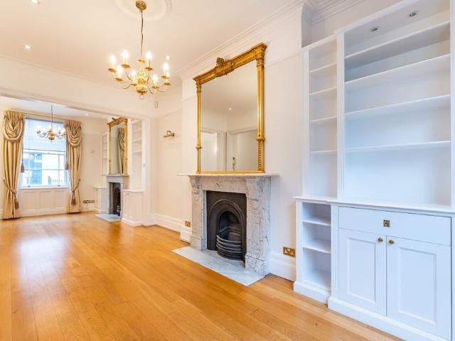 5 bedroom terraced house to rent