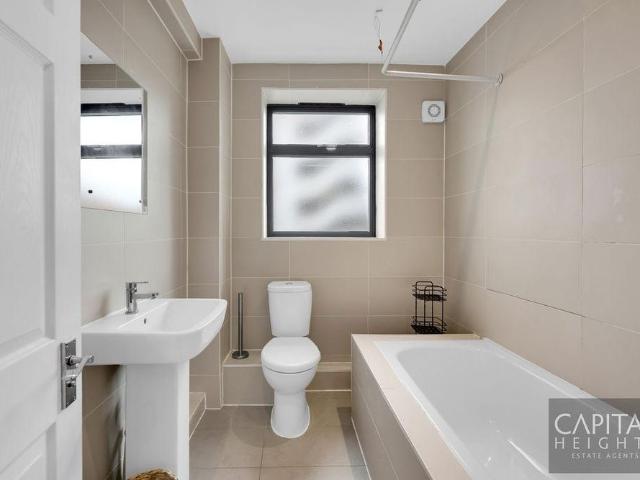 5 bedroom terraced house to rent