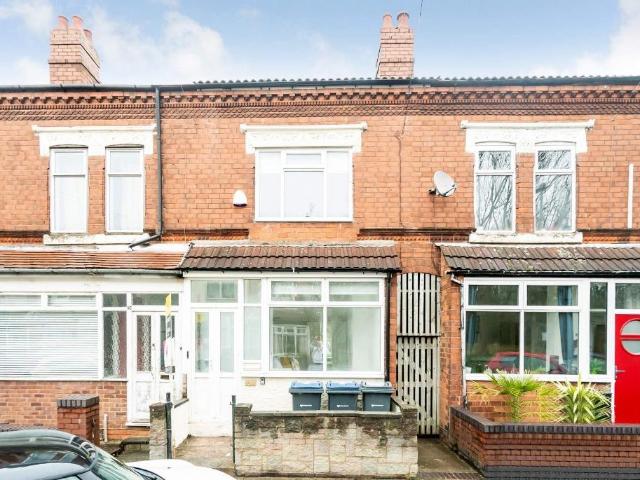 5 bedroom terraced house to rent