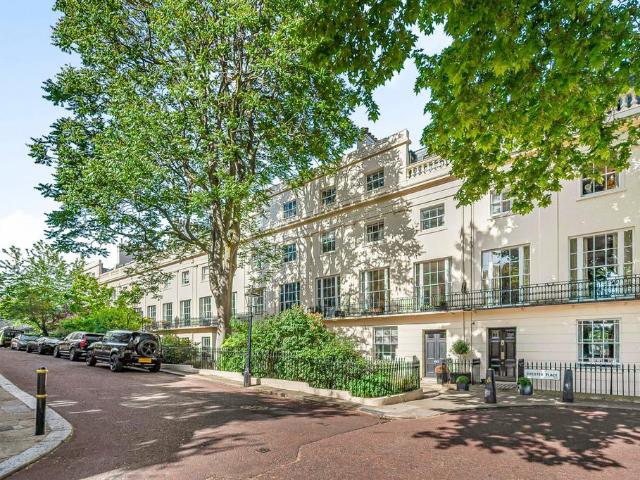 5 bedroom terraced house to rent