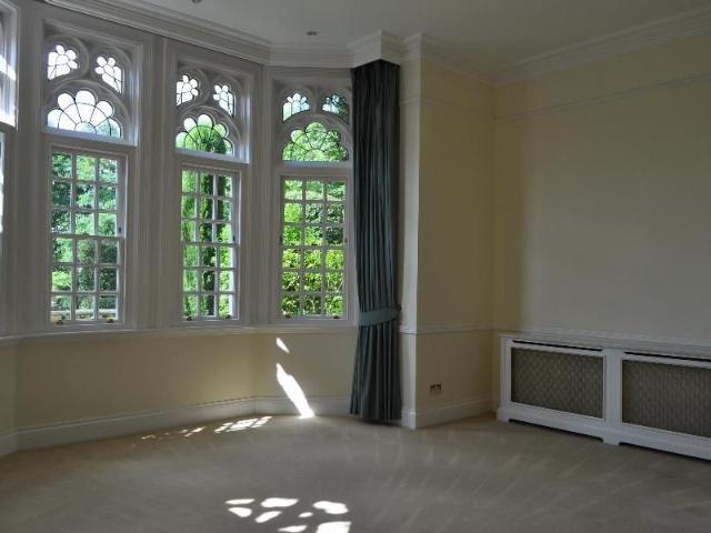 5 bedroom terraced house to rent