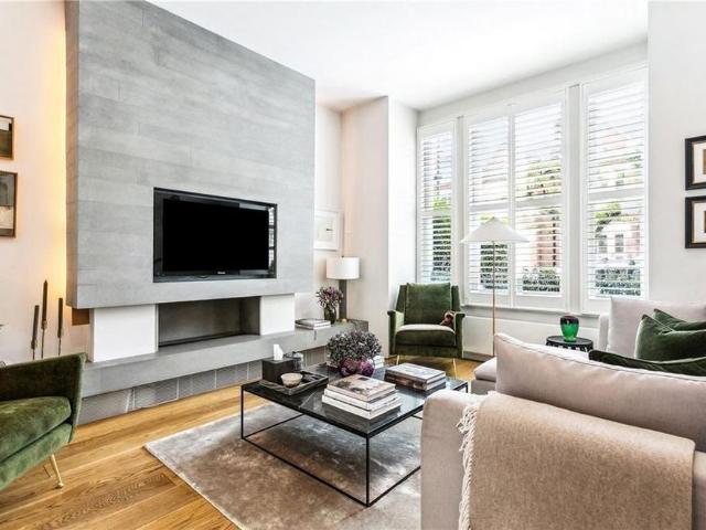 5 bedroom terraced house to rent