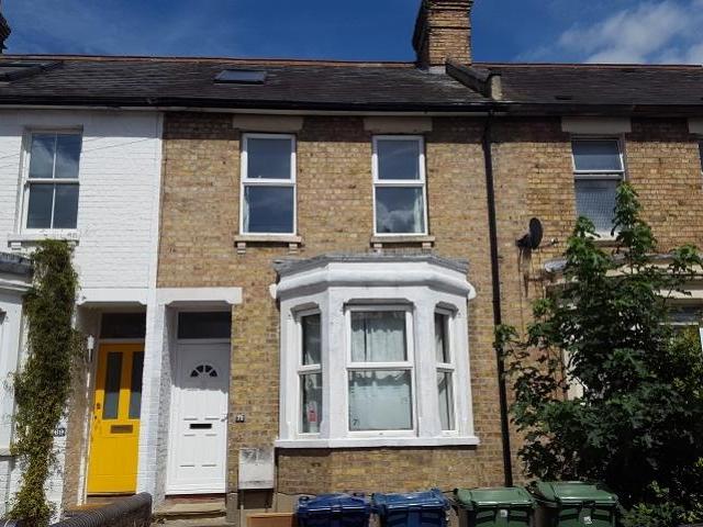 5 bedroom terraced house to rent