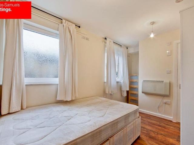 5 bedroom terraced house to rent