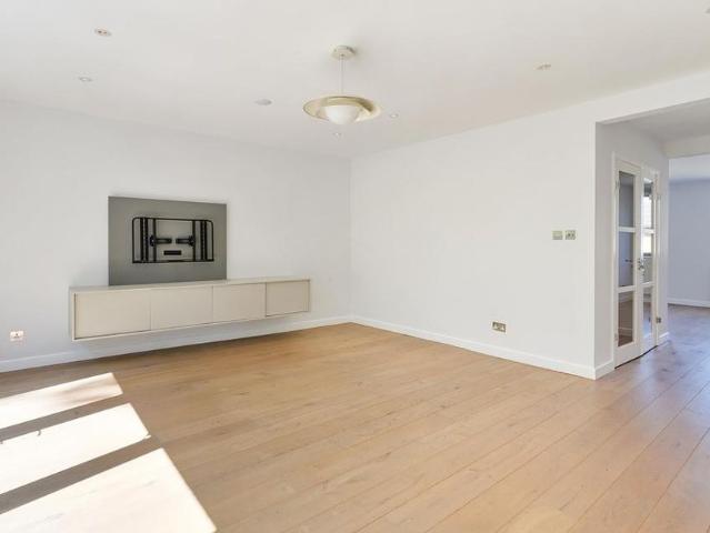 5 bedroom terraced house to rent