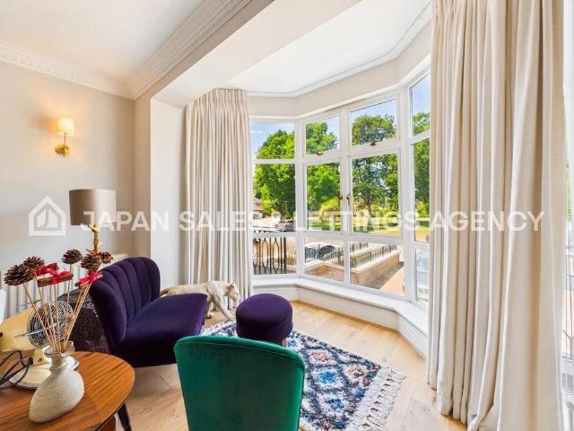5 bedroom terraced house to rent