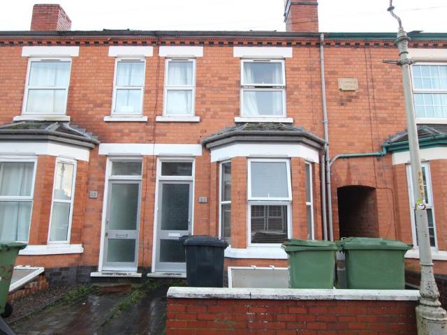 5 bedroom terraced house to rent