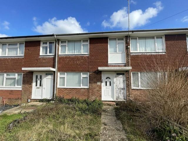 5 bedroom terraced house to rent