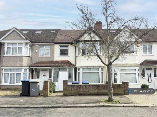 5 bedroom terraced house to rent