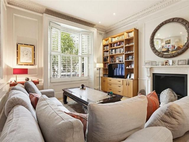 5 bedroom terraced house to rent