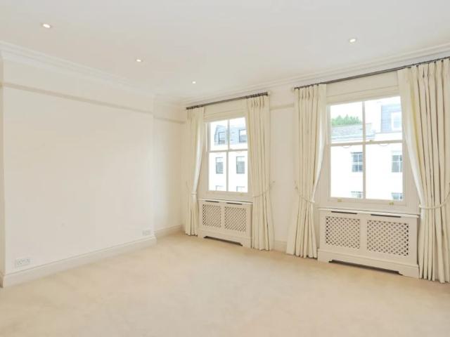 5 bedroom terraced house to rent
