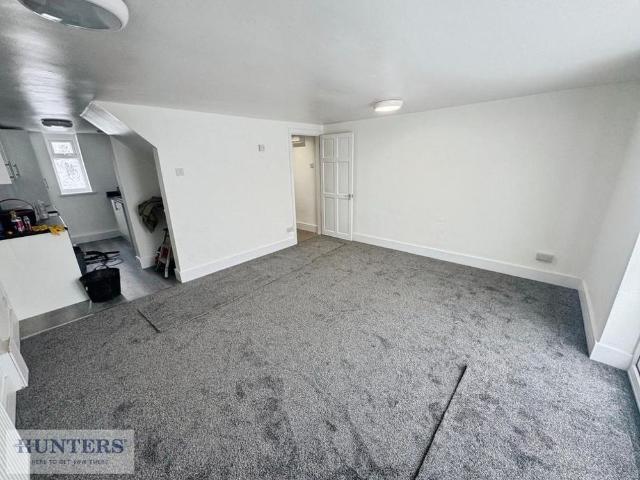 5 bedroom terraced house to rent