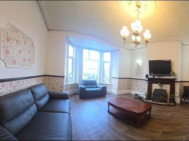 5 bedroom terraced house to rent