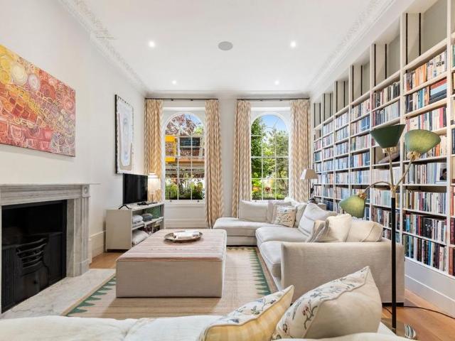 5 bedroom terraced house to rent