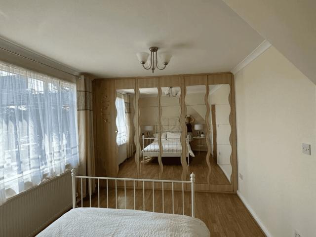 5 bedroom terraced house to rent