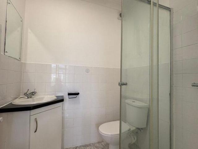 5 bedroom terraced house to rent