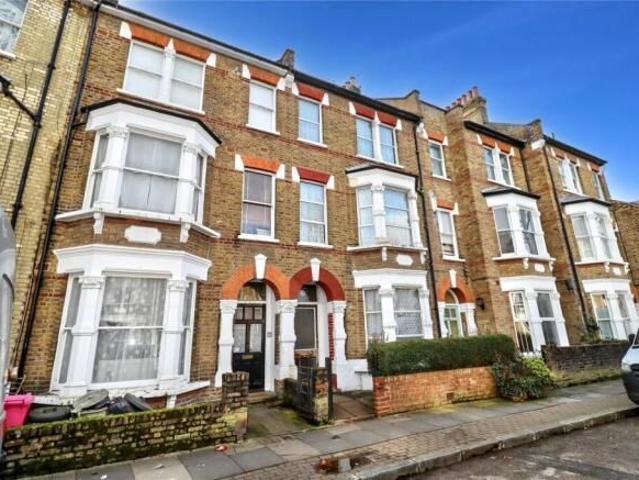 5 bedroom terraced house to rent
