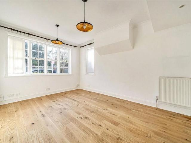 5 bedroom terraced house to rent