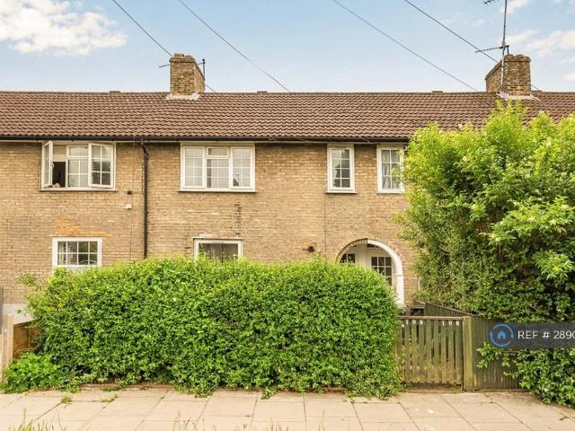 5 bedroom terraced house to rent