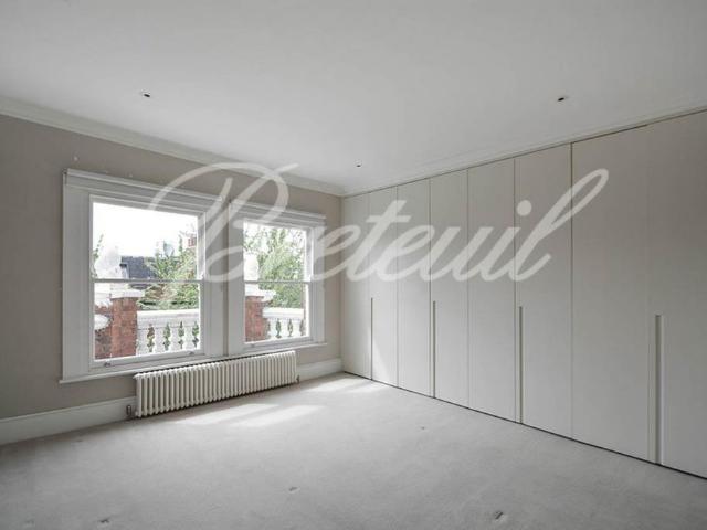 5 bedroom terraced house to rent