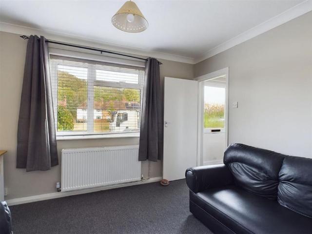 5 bedroom terraced house to rent