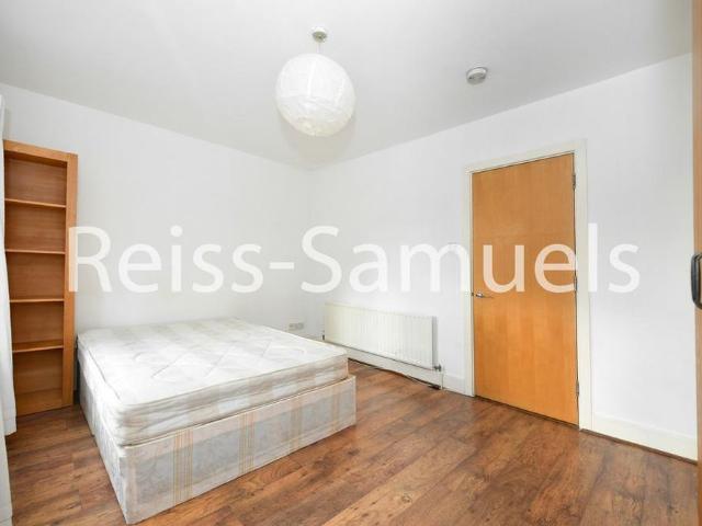 5 bedroom terraced house to rent