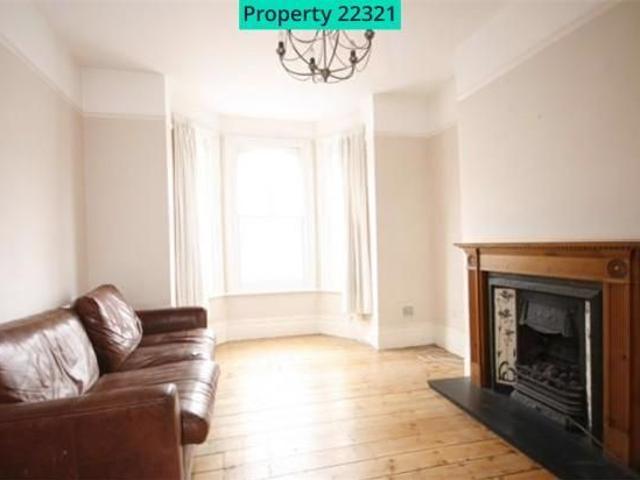 5 bedroom terraced house to rent
