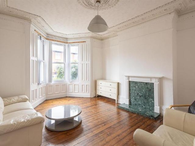 5 bedroom terraced house to rent