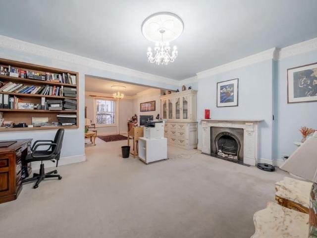 5 bedroom terraced house to rent