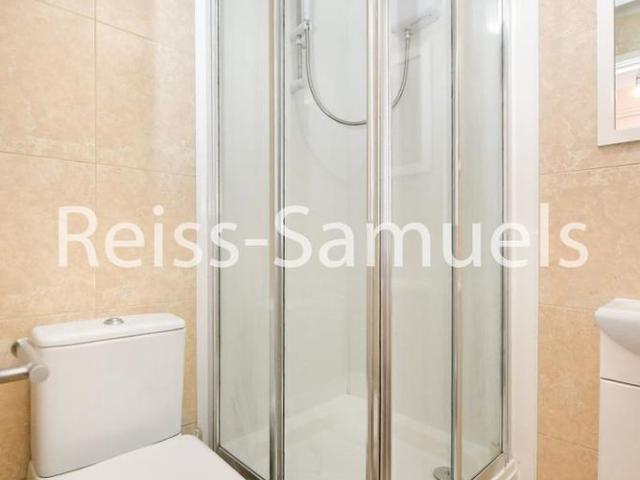 5 bedroom terraced house to rent