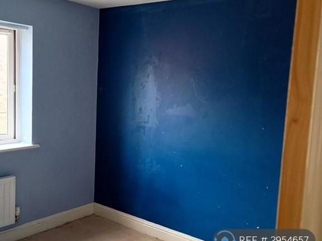 5 bedroom terraced house to rent