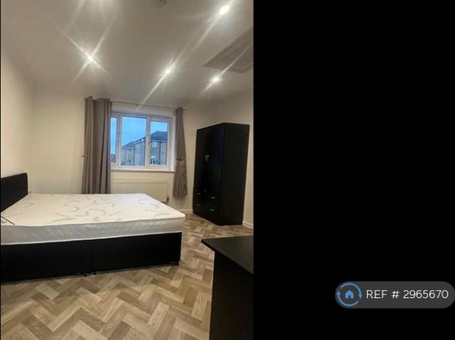 5 bedroom terraced house to rent