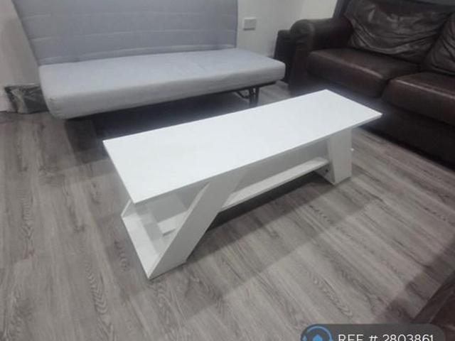 1 bedroom in a house share to rent