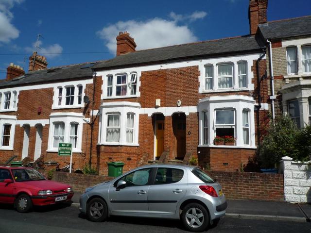 5 bedroom terraced house to rent