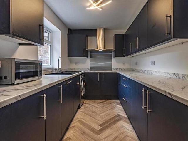 5 Bedroom Terraced House To Rent In Alfreton Road, Nottingham, NG7