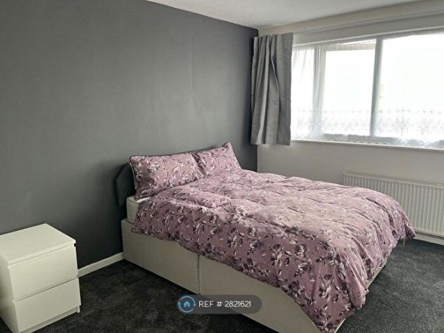 5 Bedroom Terraced House To Rent In Conniburrow, Milton Keynes, MK14
