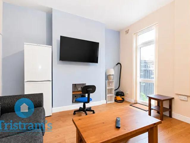 5 Bedroom Terraced House To Rent In Lenton Boulevard, Nottingham, NG7